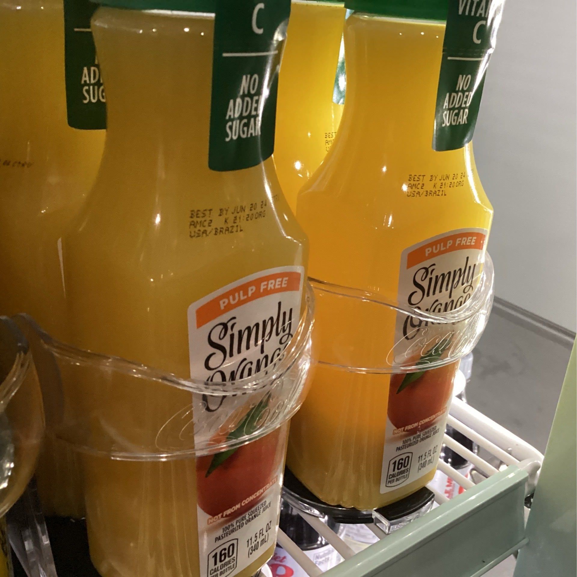 Orange juice 12oz | Cafe Julia